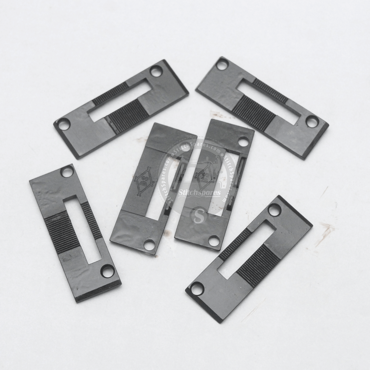 B1109-562-000 Placa de aguja/Placa de garganta JUKI LU-562N / LU-563N ...