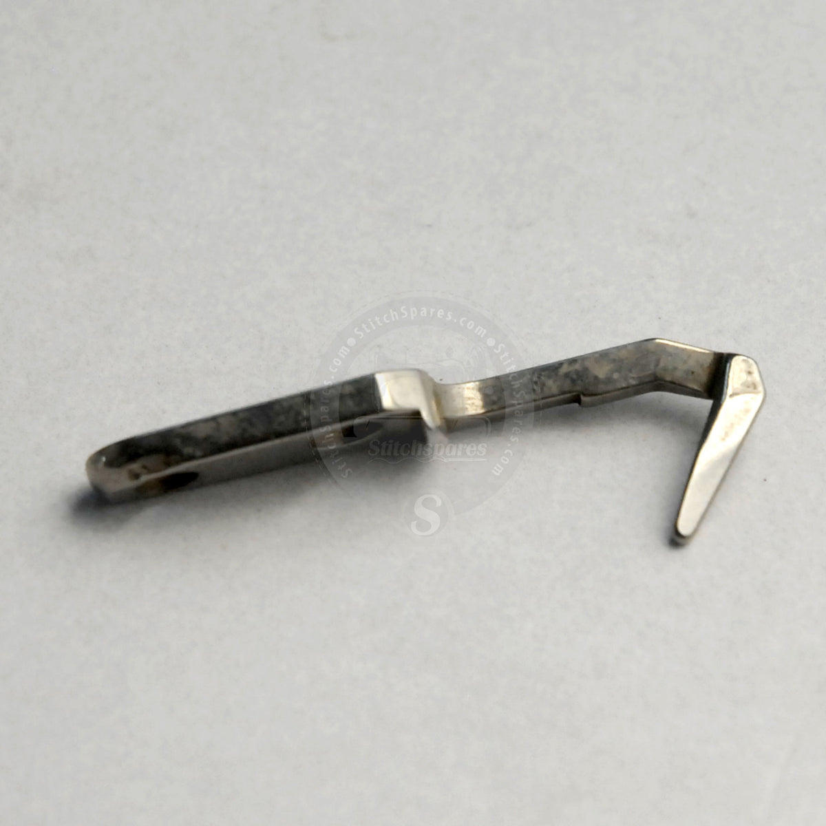 6209201 looper guard yamato overlock machine spare part – StitchSpares.Com